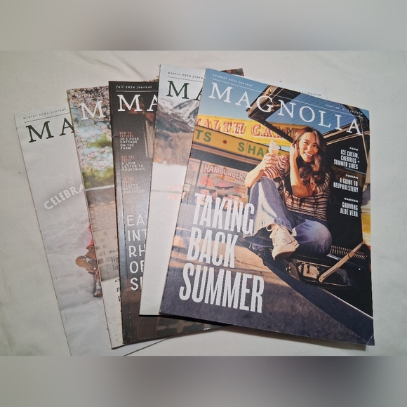 Magnolia | Accents | Magnolia Journal Magazine Bundle Set Of 5 Issues ...